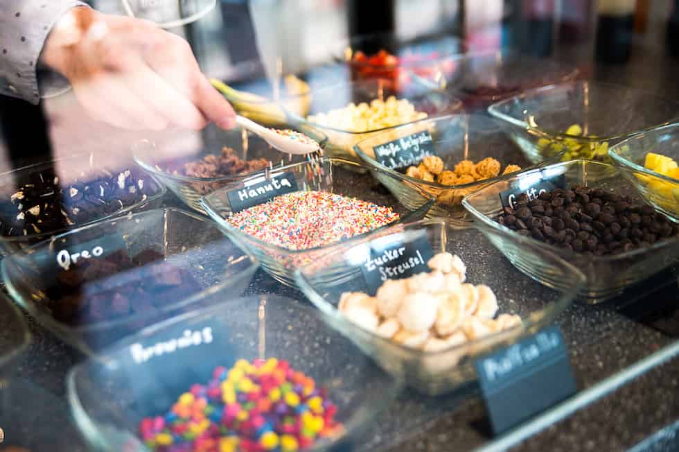 25 Popular Ice Cream Toppings to Try - Shopfood.com